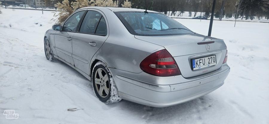 Pelēks Mercedes-Benz E 270 2002 Kauņa, ar dzinēja tilpumu 2.70 L un nobraukumu 580 tūkst. km par 1850 €, foto 6 vietnē AUTOMOTO.COM.LV