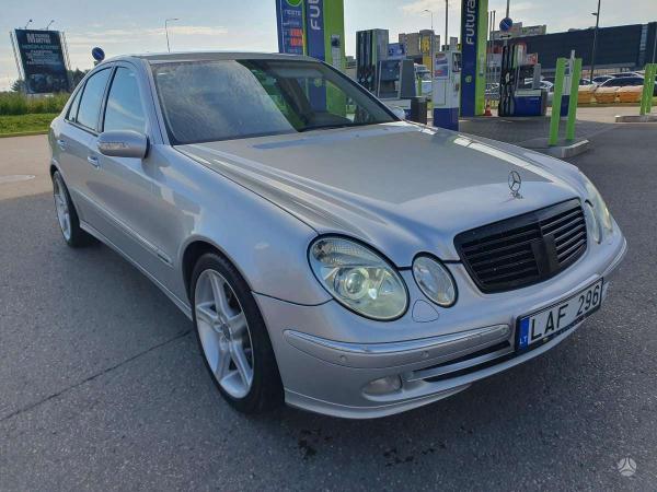 Pelēks Mercedes-Benz E 270 2002 Kauņa, ar dzinēja tilpumu 2.70 L un nobraukumu 430 tūkst. km par 2450 €, foto 3 vietnē AUTOMOTO.COM.LV