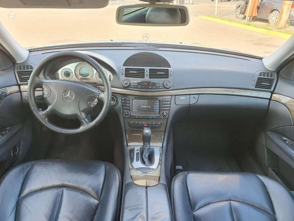 Pelēks Mercedes-Benz E 270 2002 Kauņa, ar dzinēja tilpumu 2.70 L un nobraukumu 430 tūkst. km par 2450 €, foto 9 vietnē AUTOMOTO.COM.LV