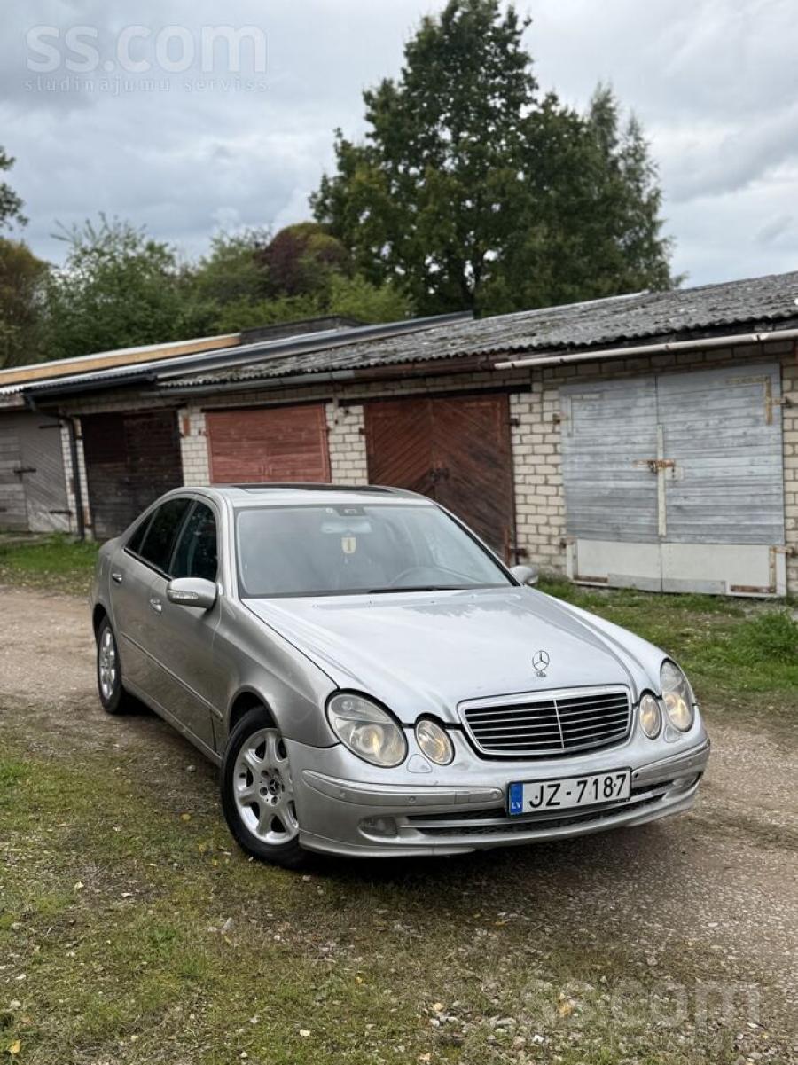 Pelēks Mercedes-Benz E 270 2002 Kuldīga, ar dzinēja tilpumu 2.70 L un nobraukumu 385 tūkst. km par 1500 €, foto 1 vietnē AUTOMOTO.COM.LV