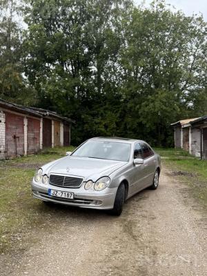 Pelēks Mercedes-Benz E 270 2002 Kuldīga, ar dzinēja tilpumu 2.70 L un nobraukumu 385 tūkst. km par 1500 €, foto 5 vietnē AUTOMOTO.COM.LV