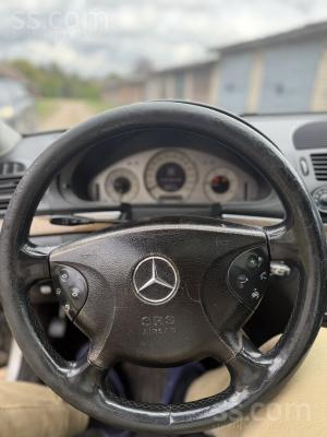 Pelēks Mercedes-Benz E 270 2002 Kuldīga, ar dzinēja tilpumu 2.70 L un nobraukumu 385 tūkst. km par 1500 €, foto 12 vietnē AUTOMOTO.COM.LV