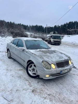 Pelēks Mercedes-Benz E 270 2003 Viļņa, ar dzinēja tilpumu 2.70 L un nobraukumu 273 tūkst. km par 1500 €, foto 2 vietnē AUTOMOTO.COM.LV