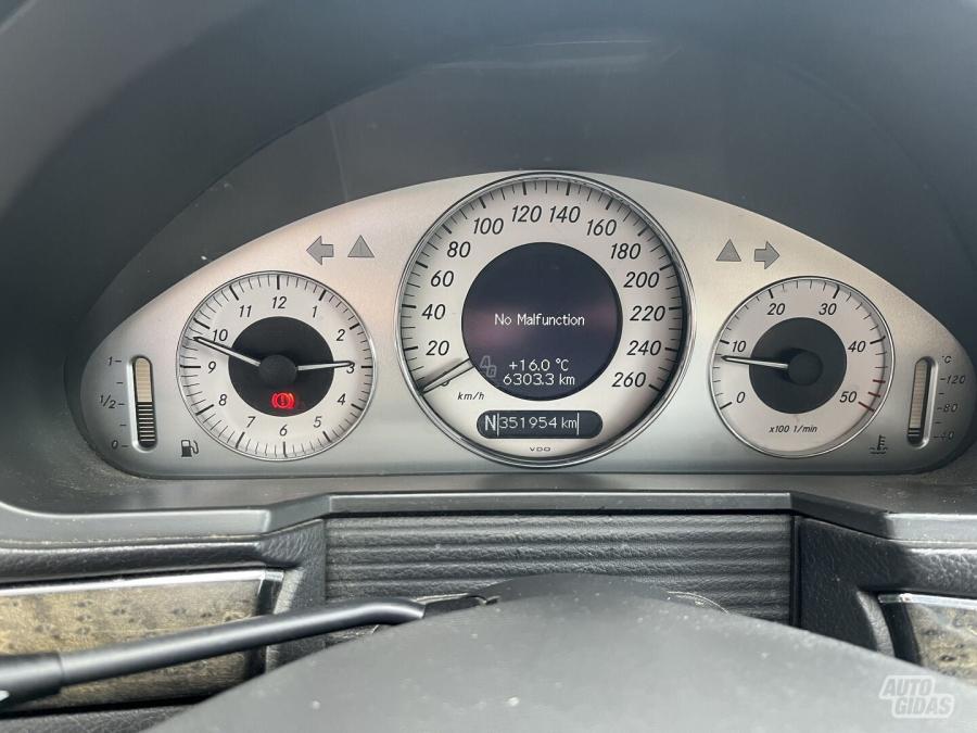 Grey Mercedes-Benz E 270 2003 in Kaunas, with an engine capacity of 2.70 L and mileage of 352 thousand km for 2800 €, photo 17 on AUTOMOTO.COM.LV