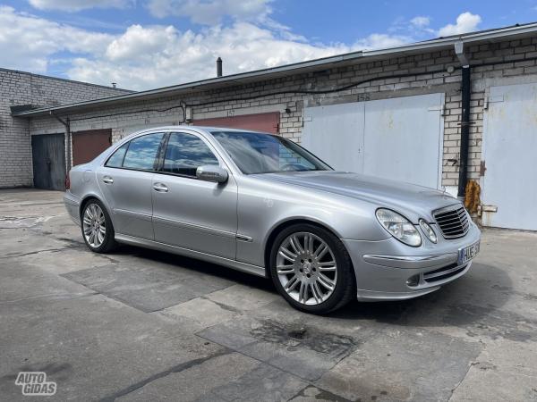 Pelēks Mercedes-Benz E 270 2003 Kauņa, ar dzinēja tilpumu 2.70 L un nobraukumu 352 tūkst. km par 2800 €, foto 4 vietnē AUTOMOTO.COM.LV