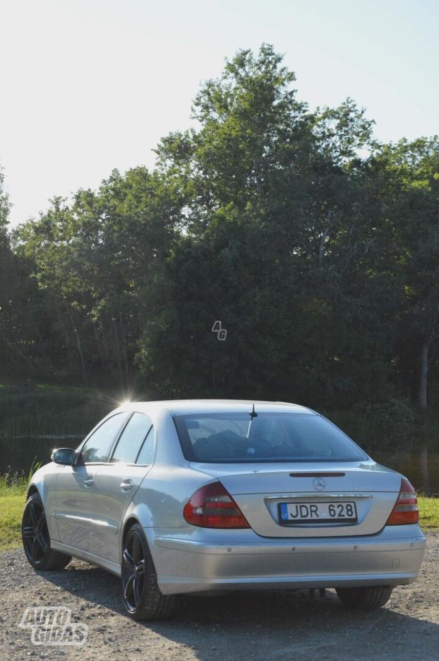Grey Mercedes-Benz E 270 2003 in Klaipeda, with an engine capacity of 2.70 L and mileage of 354 thousand km for 3000 €, photo 5 on AUTOMOTO.COM.LV