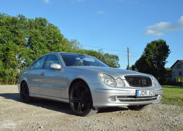 Pelēks Mercedes-Benz E 270 2003 Klaipėda, ar dzinēja tilpumu 2.70 L un nobraukumu 354 tūkst. km par 3000 €, foto 8 vietnē AUTOMOTO.COM.LV