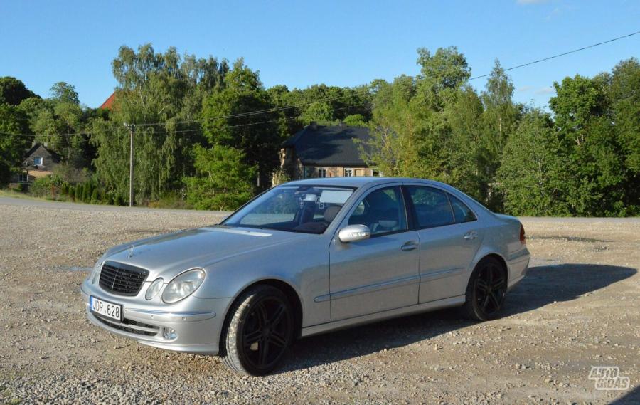 Grey Mercedes-Benz E 270 2003 in Klaipeda, with an engine capacity of 2.70 L and mileage of 354 thousand km for 3000 €, photo 10 on AUTOMOTO.COM.LV
