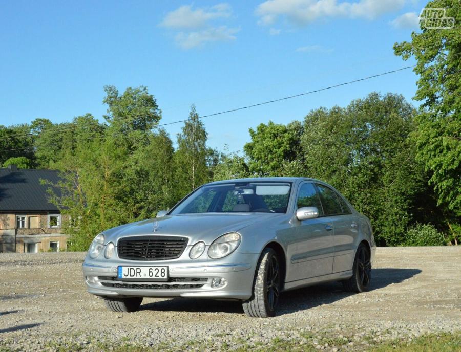 Grey Mercedes-Benz E 270 2003 in Klaipeda, with an engine capacity of 2.70 L and mileage of 354 thousand km for 3000 €, photo 11 on AUTOMOTO.COM.LV