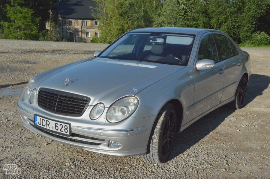 Grey Mercedes-Benz E 270 2003 in Klaipeda, with an engine capacity of 2.70 L and mileage of 354 thousand km for 3000 €, photo 12 on AUTOMOTO.COM.LV