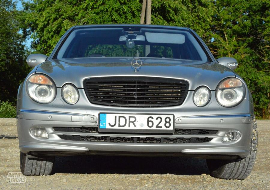 Grey Mercedes-Benz E 270 2003 in Klaipeda, with an engine capacity of 2.70 L and mileage of 354 thousand km for 3000 €, photo 13 on AUTOMOTO.COM.LV