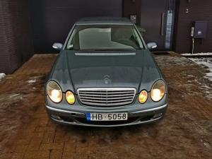 Grey Mercedes-Benz E 270 2003 in Riga, with an engine capacity of 2.70 L and mileage of 432 thousand km for 3890 €, photo  on AUTOMOTO.COM.LV