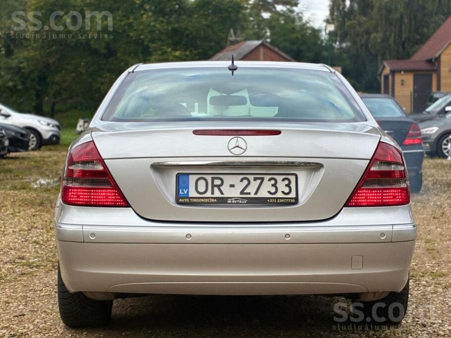 Grey Mercedes-Benz E 270 2003 in Kuldiga, with an engine capacity of 2.70 L and mileage of 287 thousand km for 4290 €, photo 8 on AUTOMOTO.COM.LV