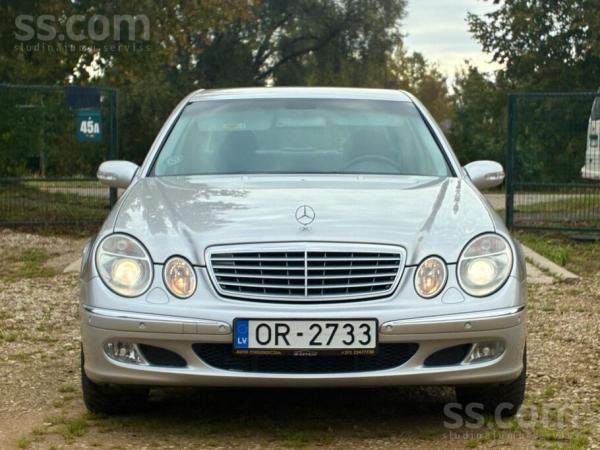 Mercedes-Benz E 270 2003 in Kuldiga on AUTOMOTO.COM.LV Grey Mercedes-Benz E 270 2003 in Kuldiga, with an engine capacity of 2.70 L and mileage of 287 thousand km for 4290 €, photo 9 on AUTOMOTO.COM.LV