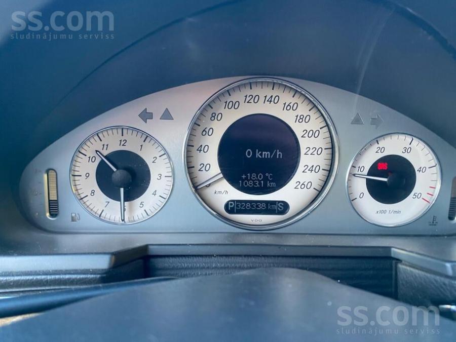 Pelēks Mercedes-Benz E 270 2003 Rēzekne, ar dzinēja tilpumu 2.70 L un nobraukumu 325 tūkst. km par 3500 €, foto 5 vietnē AUTOMOTO.COM.LV