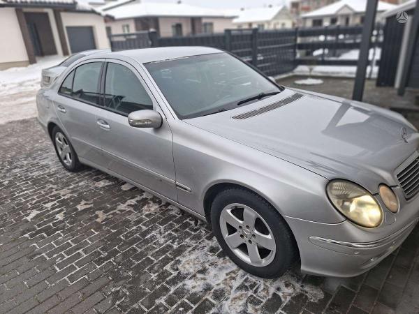 Pelēks Mercedes-Benz E 270 2004 Viļņa, ar dzinēja tilpumu 2.70 L un nobraukumu 338 tūkst. km par 2950 €, foto 2 vietnē AUTOMOTO.COM.LV