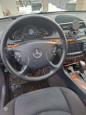 Pelēks Mercedes-Benz E 270 2004 Viļņa, ar dzinēja tilpumu 2.70 L un nobraukumu 338 tūkst. km par 2950 €, foto 7 vietnē AUTOMOTO.COM.LV