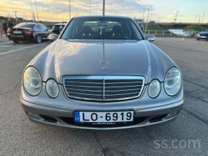 Серый Мерседес Е 270 2004 в Рига, объемом двигателя 2.70 л и пробегом 322 тыс. км за 3500 €, фото 5 на AUTOMOTO.COM.LV