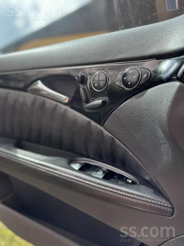 Pelēks Mercedes-Benz E 270 2004 Daugavpils, ar dzinēja tilpumu 2.70 L un nobraukumu 466 tūkst. km par 3500 €, foto 7 vietnē AUTOMOTO.COM.LV