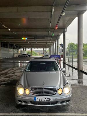 Grey Mercedes-Benz E 270 2004 in Narva, with an engine capacity of 2.70 L and mileage of 383 thousand km for 1700 €, photo  on AUTOMOTO.COM.LV