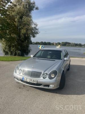 Pelēks Mercedes-Benz E 270 2004 Balvi, ar dzinēja tilpumu 2.70 L un nobraukumu 340 tūkst. km par 1950 €, foto  vietnē AUTOMOTO.COM.LV