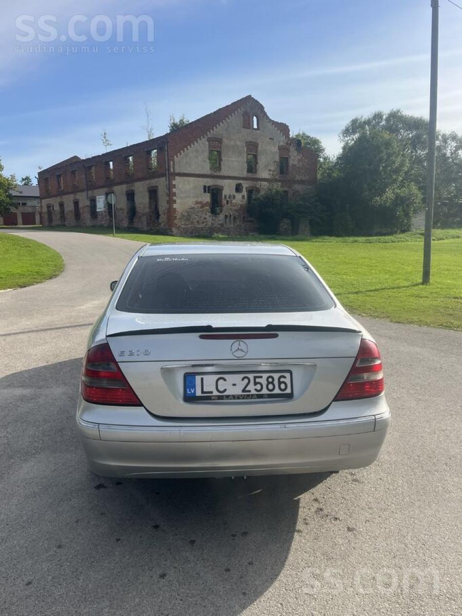 Pelēks Mercedes-Benz E 270 2004 Balvi, ar dzinēja tilpumu 2.70 L un nobraukumu 340 tūkst. km par 1950 €, foto 4 vietnē AUTOMOTO.COM.LV
