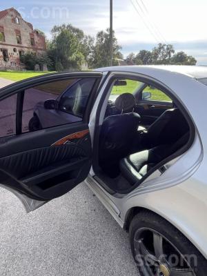 Pelēks Mercedes-Benz E 270 2004 Balvi, ar dzinēja tilpumu 2.70 L un nobraukumu 340 tūkst. km par 1950 €, foto 7 vietnē AUTOMOTO.COM.LV