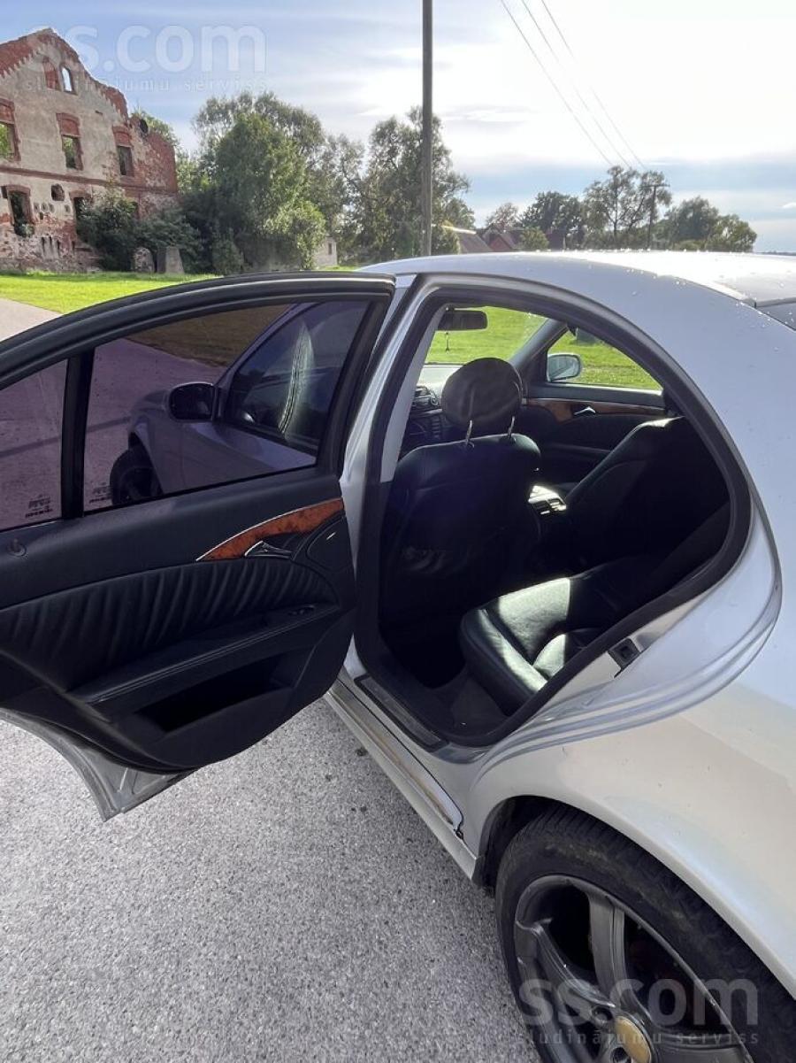 Pelēks Mercedes-Benz E 270 2004 Balvi, ar dzinēja tilpumu 2.70 L un nobraukumu 340 tūkst. km par 1950 €, foto 7 vietnē AUTOMOTO.COM.LV