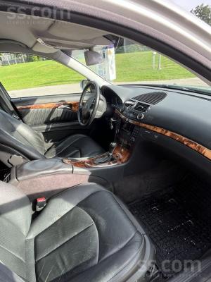 Pelēks Mercedes-Benz E 270 2004 Balvi, ar dzinēja tilpumu 2.70 L un nobraukumu 340 tūkst. km par 1950 €, foto 8 vietnē AUTOMOTO.COM.LV
