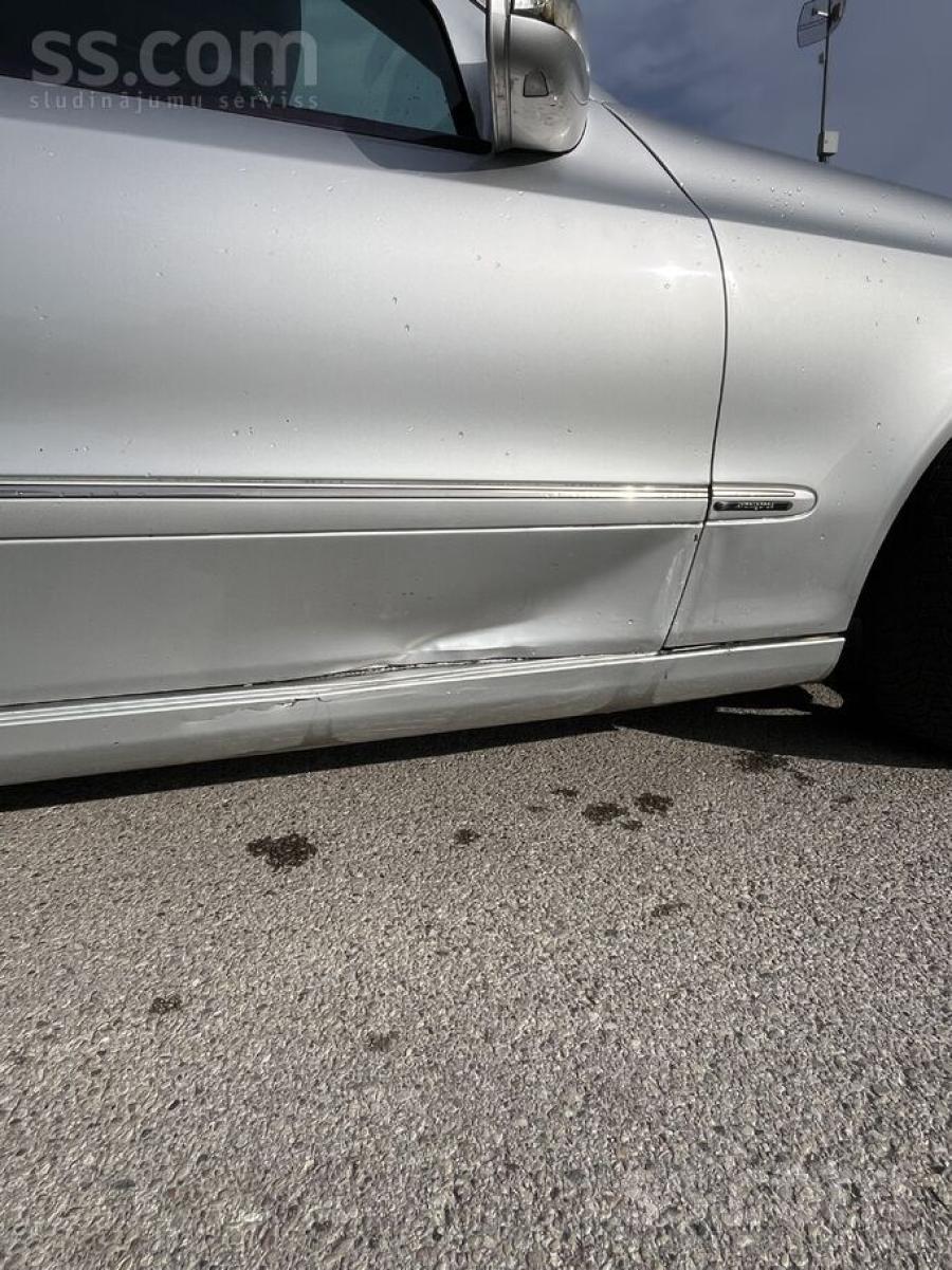 Pelēks Mercedes-Benz E 270 2004 Balvi, ar dzinēja tilpumu 2.70 L un nobraukumu 340 tūkst. km par 1950 €, foto 12 vietnē AUTOMOTO.COM.LV