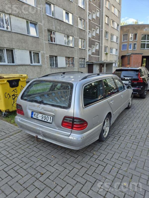 Pelēks Mercedes-Benz E 270 2000 Rīga, ar dzinēja tilpumu 2.70 L un nobraukumu 365 tūkst. km par 480 €, foto 5 vietnē AUTOMOTO.COM.LV