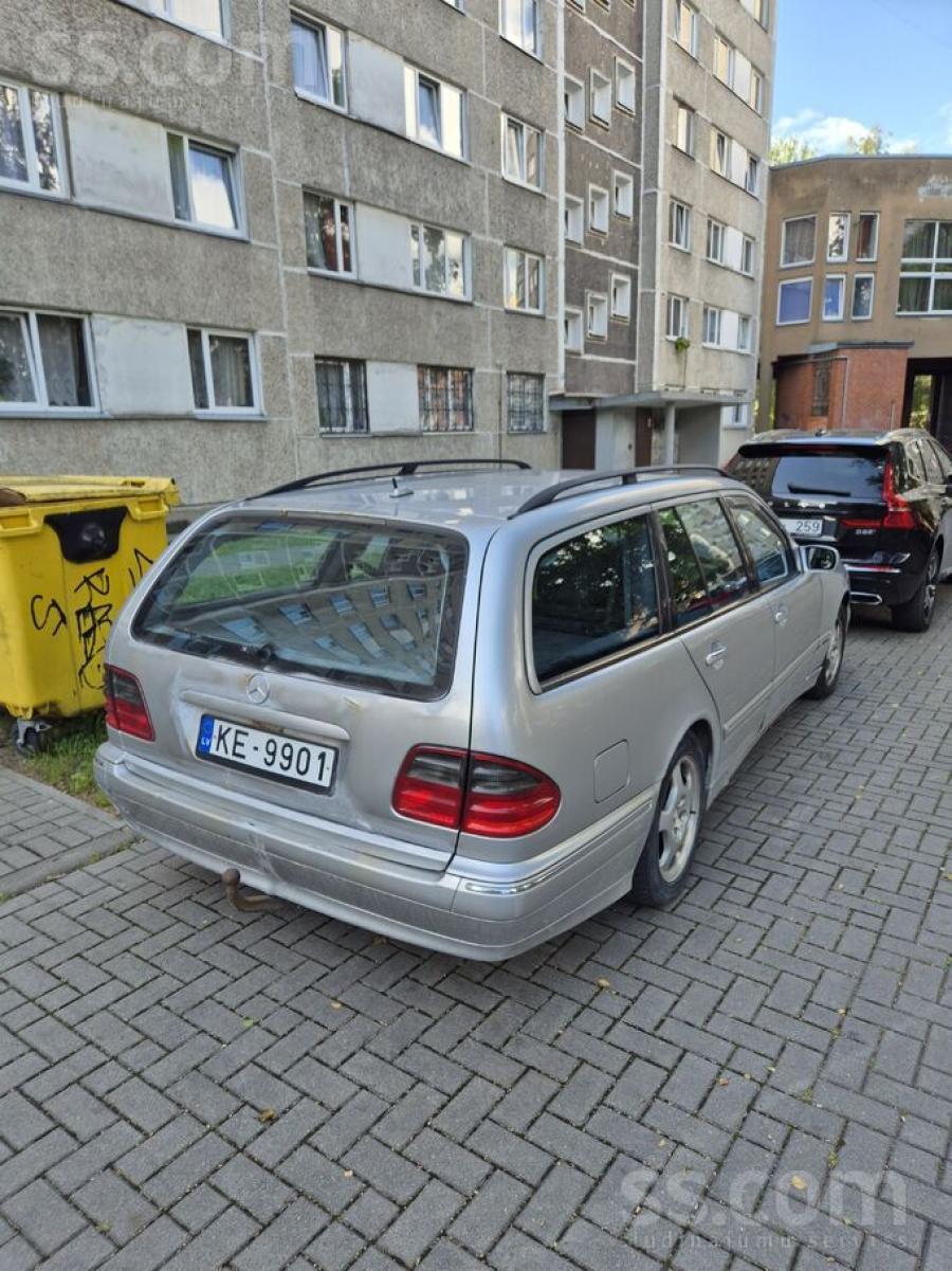 Pelēks Mercedes-Benz E 270 2000 Rīga, ar dzinēja tilpumu 2.70 L un nobraukumu 365 tūkst. km par 480 €, foto 5 vietnē AUTOMOTO.COM.LV
