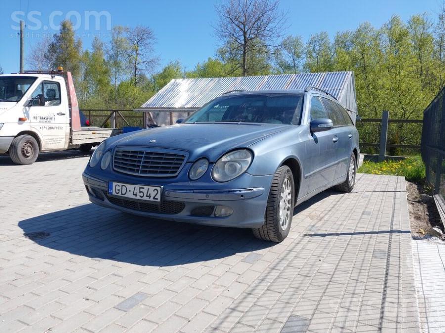 Pelēks Mercedes-Benz E 270 2003 Liepāja, ar dzinēja tilpumu 2.70 L un nobraukumu 488 tūkst. km par 1700 €, foto 1 vietnē AUTOMOTO.COM.LV