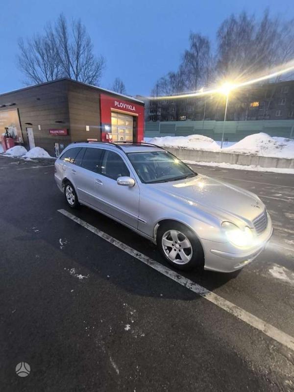 Pelēks Mercedes-Benz E 270 2003 Tauragė, ar dzinēja tilpumu 2.70 L un nobraukumu 3333 tūkst. km par 180 €, foto 3 vietnē AUTOMOTO.COM.LV