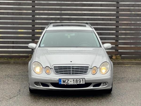 Grey Mercedes-Benz E 270 2003 in Riga, with an engine capacity of 2.70 L and mileage of 0 thousand km for 3200 €, photo 2 on AUTOMOTO.COM.LV