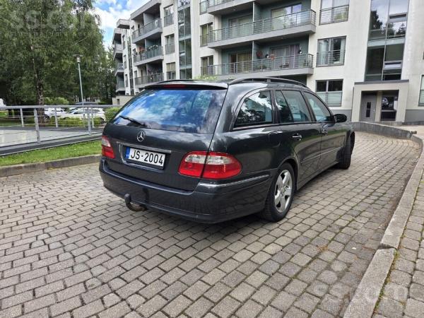 Pelēks Mercedes-Benz E 270 2003 Rīga, ar dzinēja tilpumu 2.70 L un nobraukumu 400 tūkst. km par 2500 €, foto 2 vietnē AUTOMOTO.COM.LV