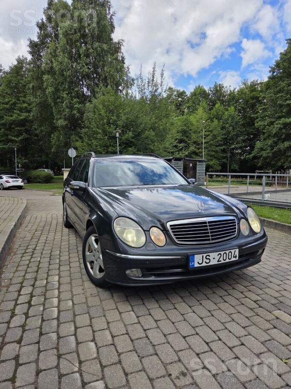 Pelēks Mercedes-Benz E 270 2003 Rīga, ar dzinēja tilpumu 2.70 L un nobraukumu 400 tūkst. km par 2500 €, foto 4 vietnē AUTOMOTO.COM.LV