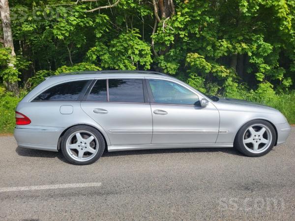 Grey Mercedes-Benz E 270 2004 in Ventspils, with an engine capacity of 2.70 L and mileage of 325 thousand km for 2700 €, photo 2 on AUTOMOTO.COM.LV