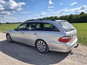 Pelēks Mercedes-Benz E 270 2004 Rīga, ar dzinēja tilpumu 2.70 L un nobraukumu 320 tūkst. km par 1550 €, foto 4 vietnē AUTOMOTO.COM.LV