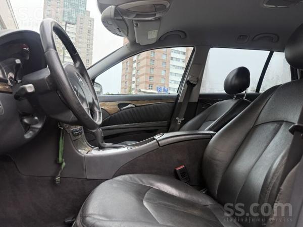 Pelēks Mercedes-Benz E 270 2005 Rīga, ar dzinēja tilpumu 2.70 L un nobraukumu 436 tūkst. km par 2990 €, foto 9 vietnē AUTOMOTO.COM.LV