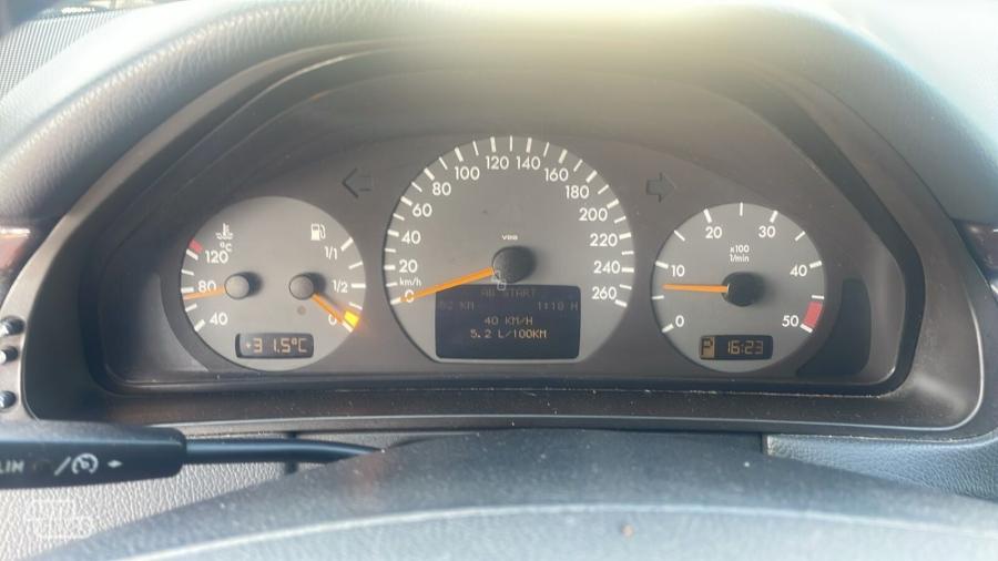 Mercedes-Benz E 270 2001 Marijampole, ar dzinēja tilpumu 2.70 L un nobraukumu 300 tūkst. km par 1700 €, foto 13 vietnē AUTOMOTO.COM.LV