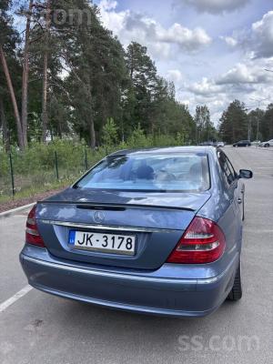 Mercedes-Benz E 270 2002 Daugavpils, ar dzinēja tilpumu 2.70 L un nobraukumu 543 tūkst. km par 2200 €, foto 4 vietnē AUTOMOTO.COM.LV