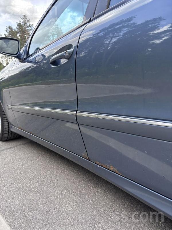 Mercedes-Benz E 270 2002 Daugavpils, ar dzinēja tilpumu 2.70 L un nobraukumu 543 tūkst. km par 2200 €, foto 4 vietnē AUTOMOTO.COM.LV