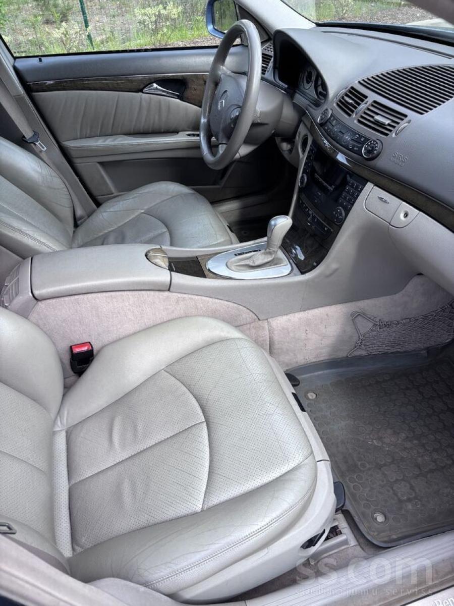 Mercedes-Benz E 270 2002 Daugavpils, ar dzinēja tilpumu 2.70 L un nobraukumu 543 tūkst. km par 2200 €, foto 12 vietnē AUTOMOTO.COM.LV