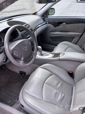 Mercedes-Benz E 270 2002 Daugavpils, ar dzinēja tilpumu 2.70 L un nobraukumu 543 tūkst. km par 2200 €, foto 13 vietnē AUTOMOTO.COM.LV