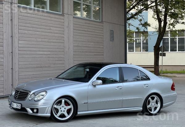 Mercedes-Benz E 270 2003 in Jelgava, with an engine capacity of 2.70 L and mileage of 284 thousand km for 4750 €, photo 8 on AUTOMOTO.COM.LV