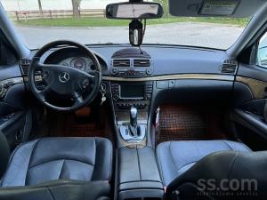 Mercedes-Benz E 270 2003 in Jelgava, with an engine capacity of 2.70 L and mileage of 284 thousand km for 4750 €, photo 12 on AUTOMOTO.COM.LV