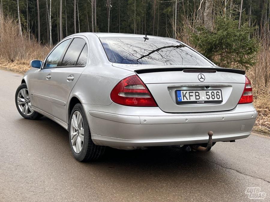 Mercedes-Benz E 270 2003 in Sirvintos, with an engine capacity of 2.70 L and mileage of 430 thousand km for 2750 €, photo 6 on AUTOMOTO.COM.LV