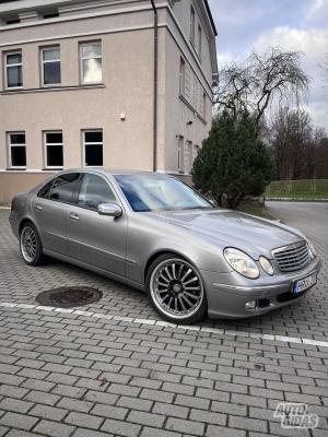 Mercedes-Benz E 270 2003 in Klaipeda, with an engine capacity of 2.70 L and mileage of 296 thousand km for 2500 €, photo 4 on AUTOMOTO.COM.LV