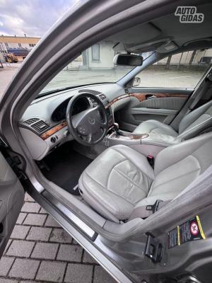Mercedes-Benz E 270 2003 in Klaipeda, with an engine capacity of 2.70 L and mileage of 296 thousand km for 2500 €, photo 8 on AUTOMOTO.COM.LV